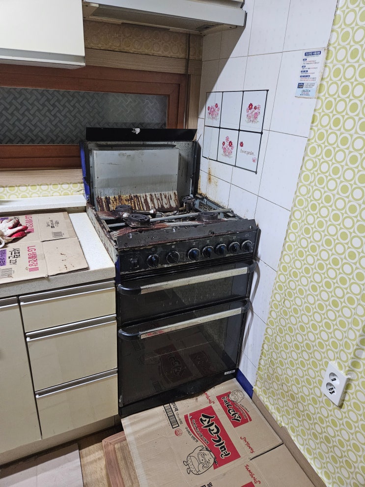 도봉구 창동 오븐 철거 가벽 제거 침대 버리기 헌 가구 가져가는곳 매트리스 소파베드 돌쇼파 안마의자 세탁기 운동기구 안쓰는 물건