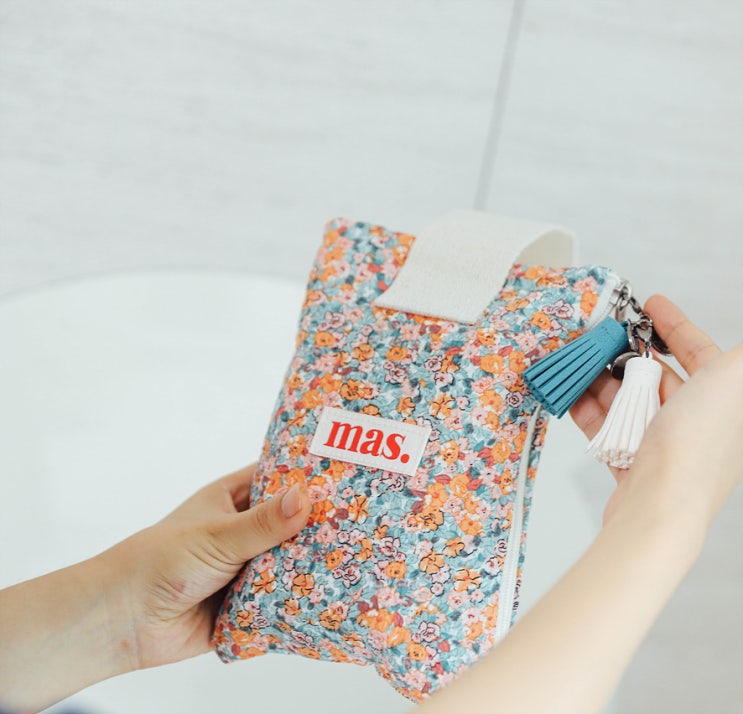 마스마룰즈 미니 손목스트랩 화장품 파우치 힐링 여행템 w.아트박스 POOM 품 : 네이버 블로그