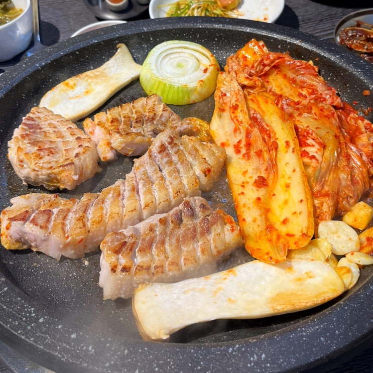 가산디지털역 맛집 다양한 반찬이 많은 고깃집 가산통통생고기 네이버 블로그