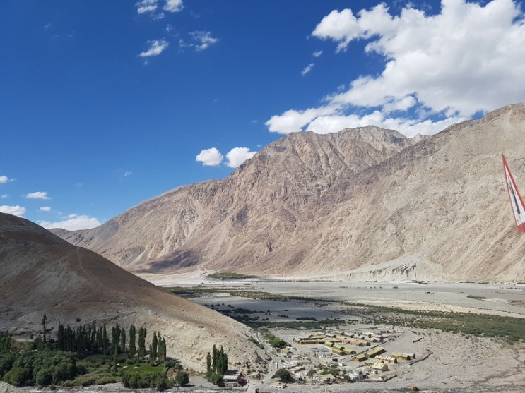 혼전순결 지켜준 교회오빠와 결혼한 교회언니, 신혼 첫날밤 전자발찌에 경악!!! 어린이 아동 포르노 영상 배포중 검거!!! 교회오빠를 조심합시다. : 네이버 블로그