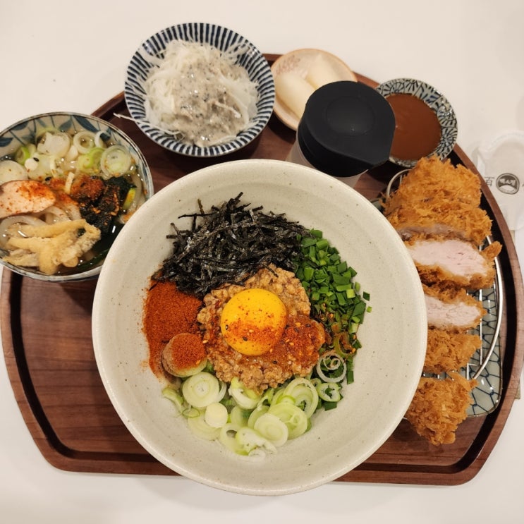 길동 맛집 백소정 깔끔한 인테리어에 담백한 치즈돈가스와 비벼먹는 마제소바 맛집인정 네이버 블로그