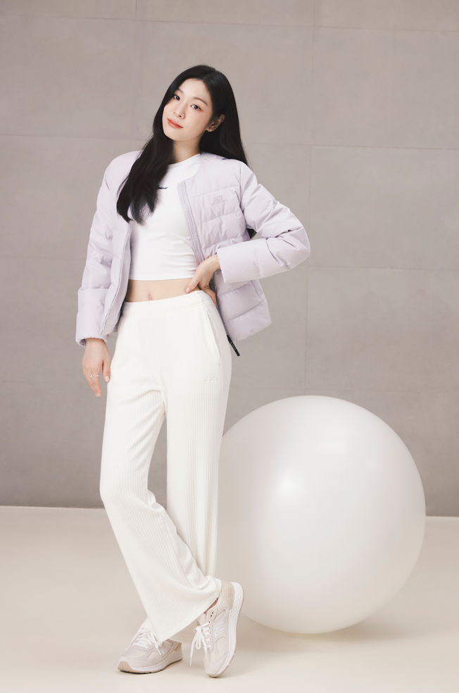 뉴발란스 경량패딩 가을코디로 고민이시라면 김연아 패딩으로 어때요 네이버 블로그