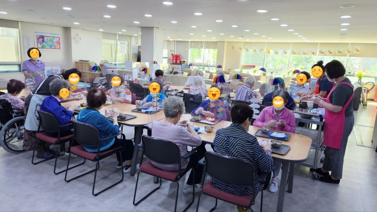 추석 송편 만들기 찌지 않고 송편만들기 데이케어 송편만들기 데이케어미술 실버미술 데이케어 인지활동프로그램 도봉효사랑 도봉구데이