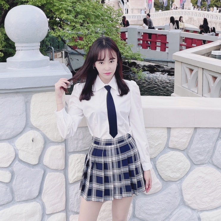 롯데월드 교복대여 월드교복 잠실점 커플 인생샷 남기기 좋은 코디 꿀팁 네이버 블로그