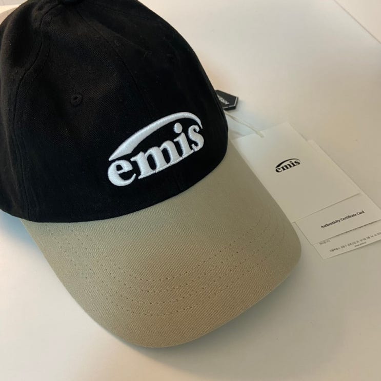 내돈내산 emis New Logo Mix Ball Cap Beige BLACK 이미스 뉴로고 믹스 볼캡 베이지 블랙 배색 모자 ...