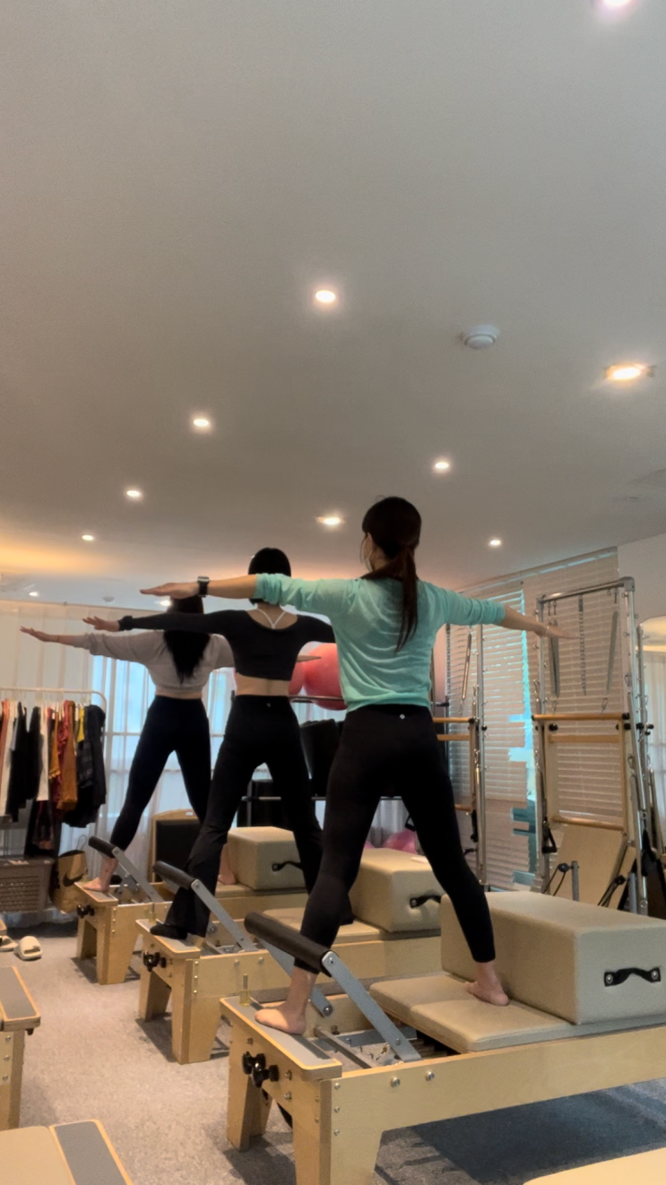 필라테스 리포머 동작 Reformer Side Spilt Series 리포머 사이드 스플릿 리포머 하체강화 무악재