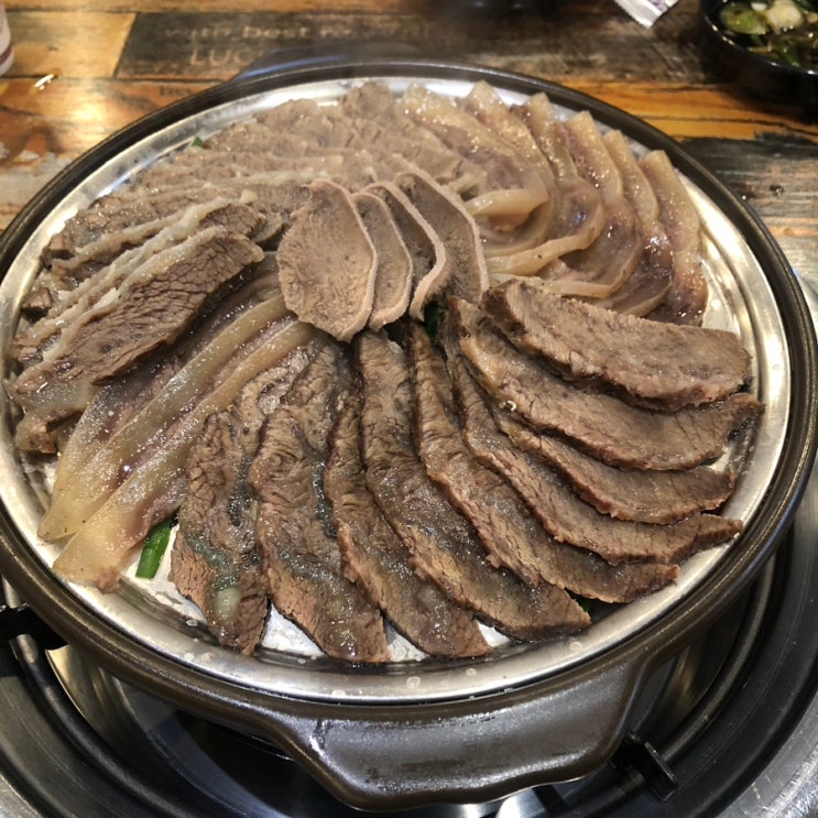 인천부평시장맛집 한끼 식사및 술 안주로도 좋은 장수곰탕 한우소머리곰탕 소머리수육 중 해장국 도가니탕 설렁탕