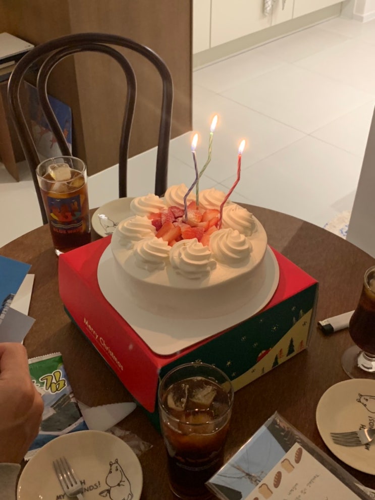 용산역 케이크 한스케익 : 고급스러운 생크림 딸기케이크 : 네이버 블로그