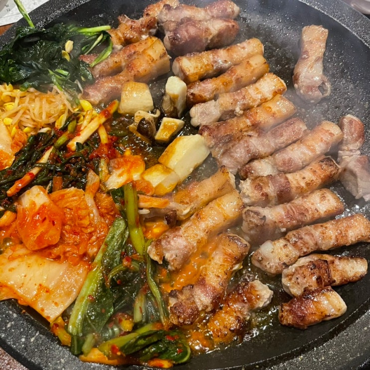 마산 합성동 삼겹살 맛집 꽃돼지식당” 이베리코 숙성삼겹살을 직접 구워줘서 편한 고깃집 네이버 블로그
