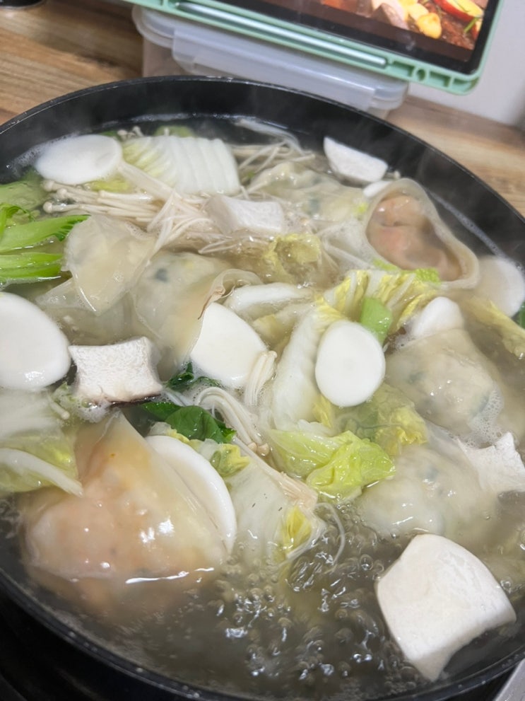 야탑 맛집 개성손만두감기에 걸렸을 땐 따끈한 만두전골 수액 투혼으로 맛있게 먹은 만두 이야기 손만두 만두전골 포장