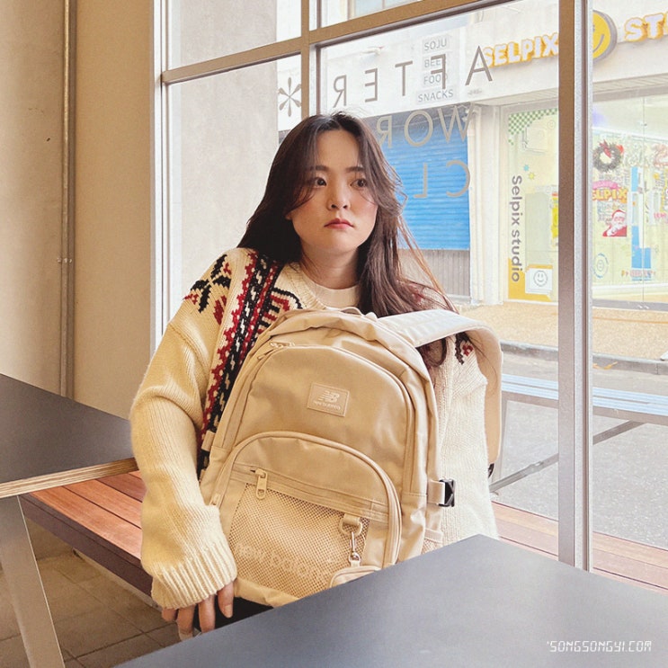 뉴발란스 어센틱 V4 백팩 가볍고 예쁜 신학기 여자 중학생 책가방 네이버 블로그