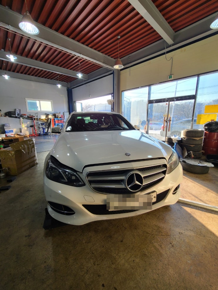 일산 수입차 정비 / 벤츠 w212 E220D / 헤드커버 누유 / 인젝터 동와셔 교환 및 크리닝 / 앞 브레이크 디스크 / 브레이크 패드 교환 : 네이버 블로그