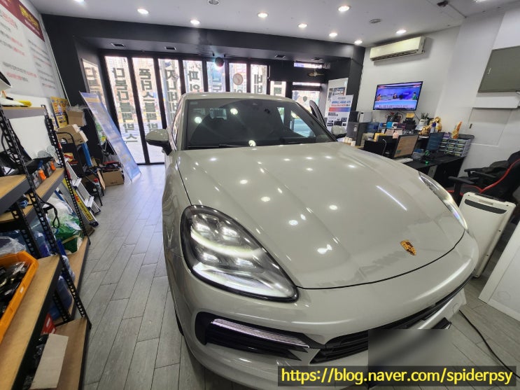 마포구 블랙박스> 포르쉐 카이엔 파인뷰 LXQ500 설치 시공 및 후기 : 네이버 블로그