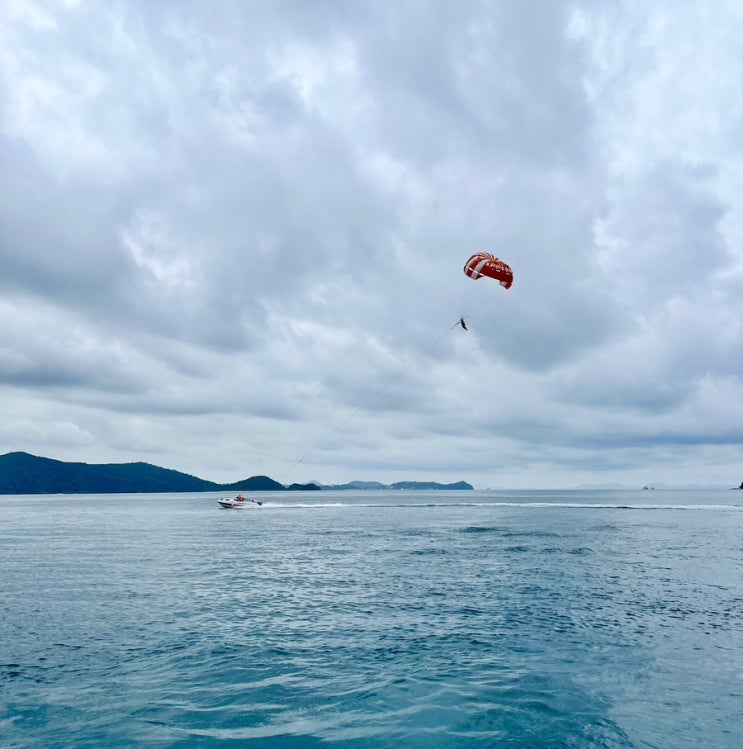🇹🇭 태국 푸켓 자유여행 3박5일 2 빠통비치 카페 코랄섬 카타마란 투어 빠통 거리 저녁 빅씨마켓 네이버 블로그