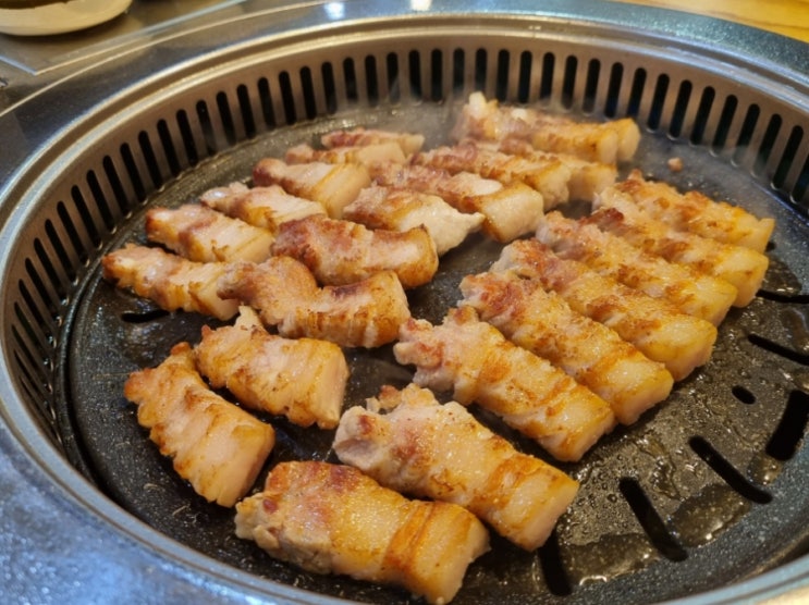 노원역 고기집 숙성 삼겹살을 맛있게 구워주는 맛찬들 왕소금구이 노원점 네이버 블로그