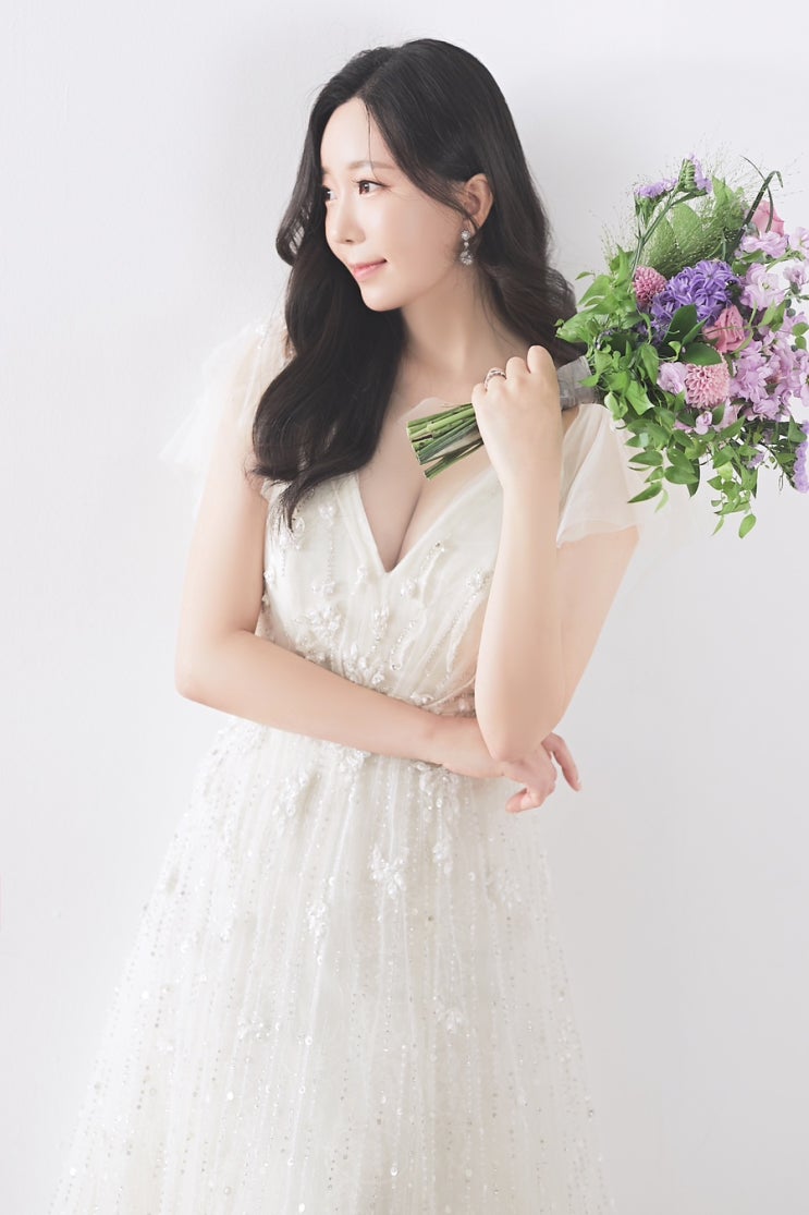 (광안리) 웨딩 스튜디오 모던마인드 촬영전 궁금했던 것들 촬영 후기 포즈추천 드레스 부케 장주혁 본부장님 : 네이버 블로그