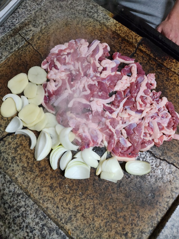 남양주 진접 맛집 약수촌 돌판에 굽는 생오리구이 네이버 블로그