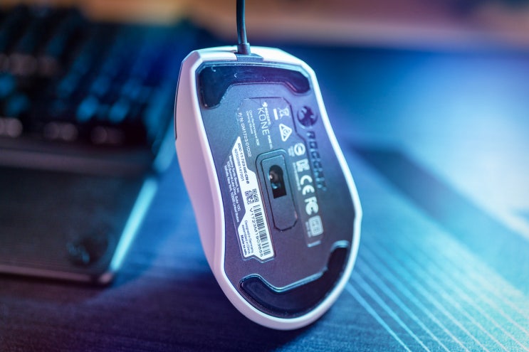 로켓 콘퓨어 셀 Kone Pure SEL 게이밍마우스 (5K DPI) 리뷰 : 네이버 블로그