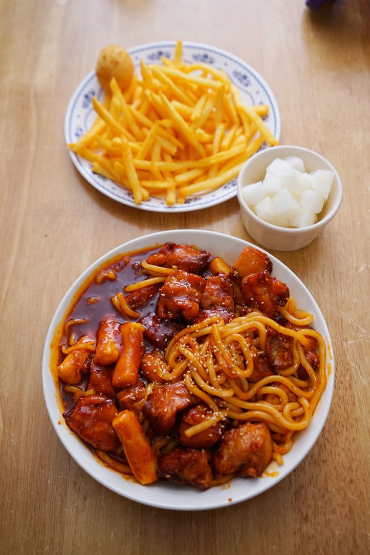 순살치킨 바베큐치킨 순살만공격 치동 치밥도 잘 어울려요 네이버 블로그