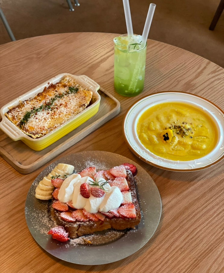 연남동 브런치 맛집 단호박뇨끼와 라자냐가 맛있는 유럽감성 신상카페 카멜리아 연남 네이버 블로그