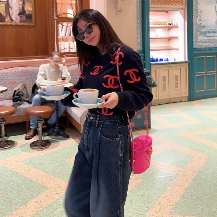 [판매] Pin Tuck Denim Pants / 핀턱 데님 팬츠 / 중청 데님 팬츠 / Designer Brand / AAV COLLECTION / 2주 뒤 배송 ...