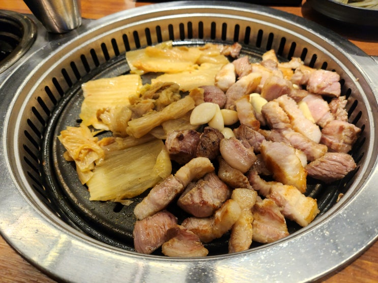 경기분당 숙성돼지 고기 묵은지 구워주는 정자동 고기집 네이버 블로그