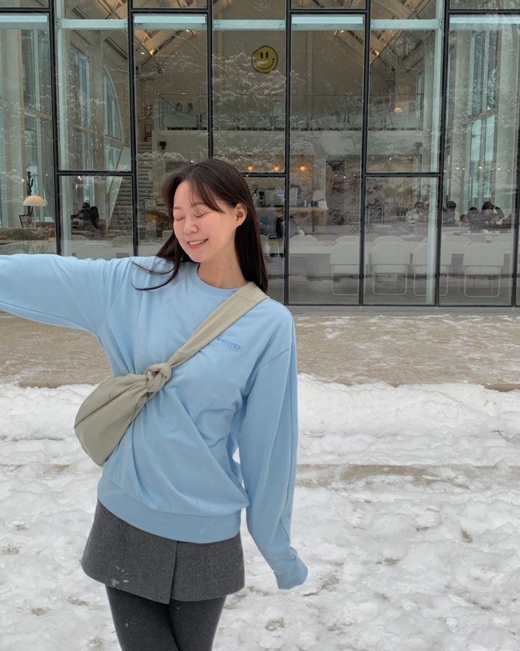 봄코디 찰떡 디스커버리 뉴 스몰로고 여성 오버핏 맨투맨 추천 네이버 블로그
