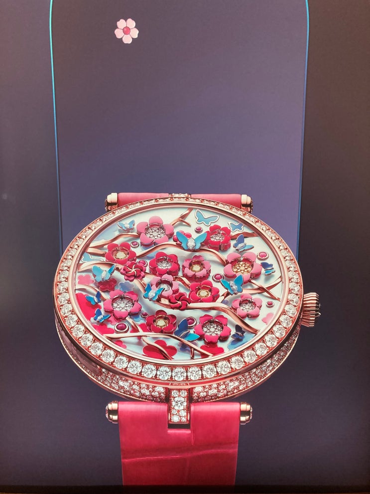 무료 전시 반클리프 아펠 전시 Van Cleef And Arpels 동대문 디자인 플라자 아트홀 1관 사랑의 다리에서