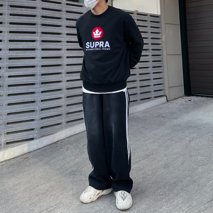스트릿 브랜드로 추천드리는 수프라 Supra 남자 맨투맨 티셔츠를 활용한 코디 후기 네이버 블로그