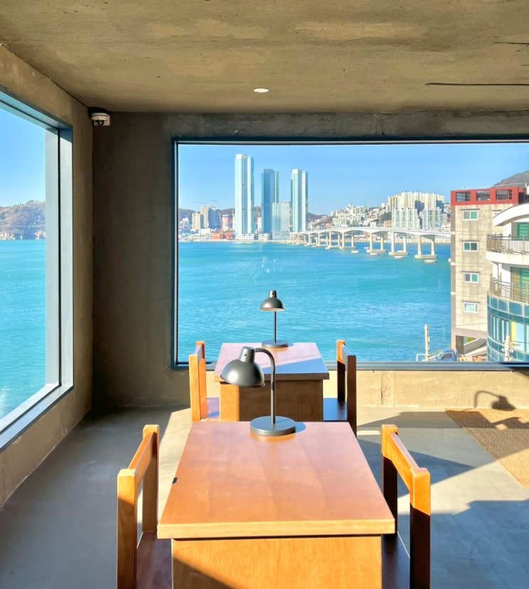 부산 영도 오션뷰 신상 카페 해빙모먼트 바다가 보이는 흰여울문화마을 카페 🌊 네이버 블로그