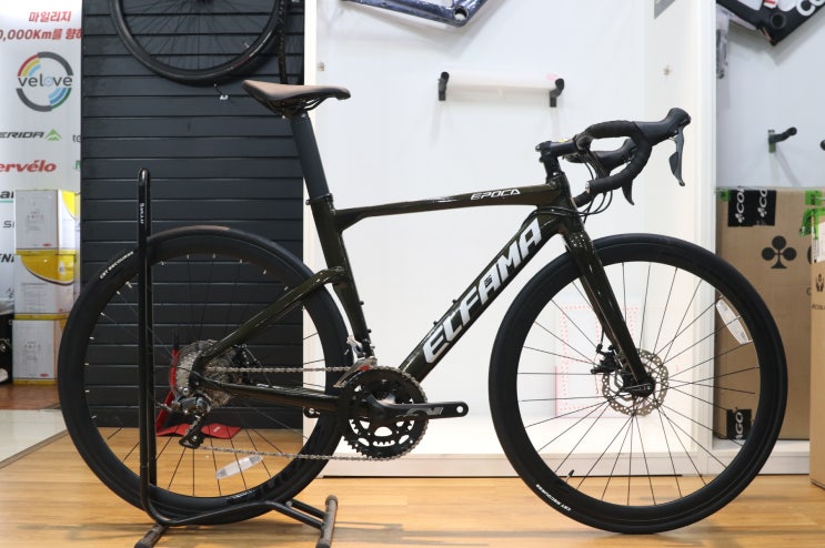 [입고]23년 엘파마 에포카 E2000D 입문용 에어로 로드바이크 : 네이버 블로그