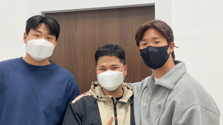 이제는 롯데자이언츠 아닌 엘지트윈스 좌완 김유영 선수의 다짐. 그에게 주어진 새로운 과제는? : 네이버 블로그