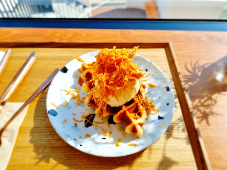 울산 데이트 코스로 추천드리는 간절곶 카페| 온둘라상 : 네이버 블로그