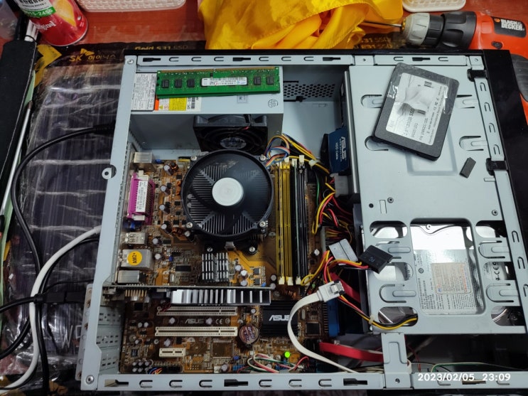 2008년 출시된 페넘 9650 4코어 AMD CPU : 네이버 블로그