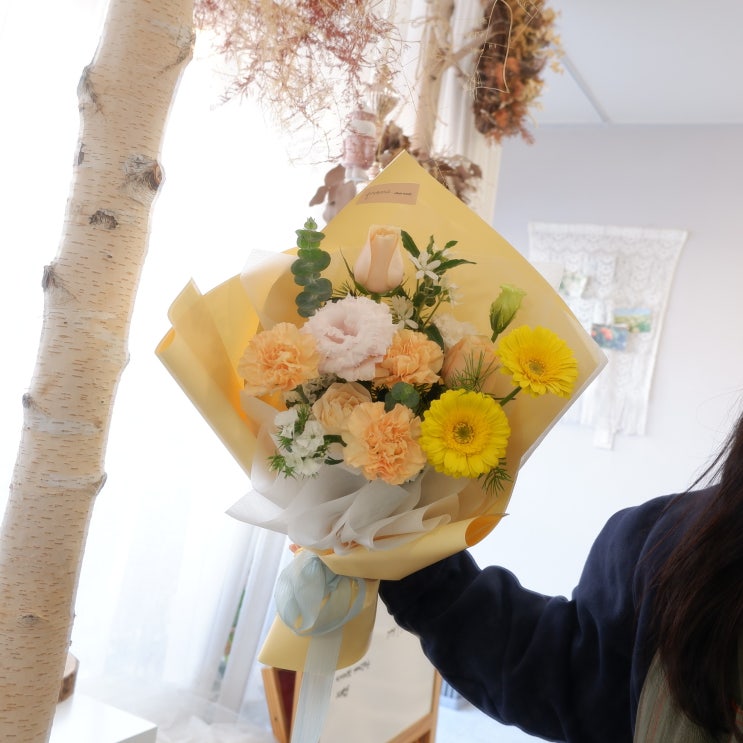 노랑을 담은 귀여운 컬러감 망포꽃집망포동꽃집망포역플라워스튜디오수원꽃집수원꽃다발영통꽃집플라워스튜디오아몽망포역꽃집