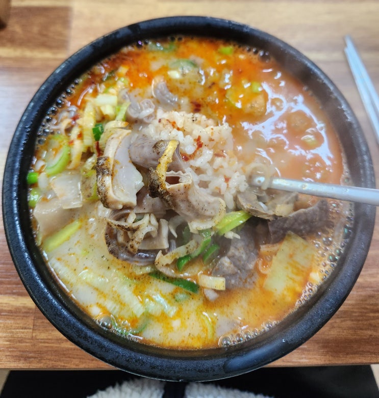 양구 옥천식당 점심만 장사하는 찐 로컬맛집 ♥내장국밥♥ 이거먹으러 양구갔다옴 진짜로 양구 5일장 양구중앙시장 주차장