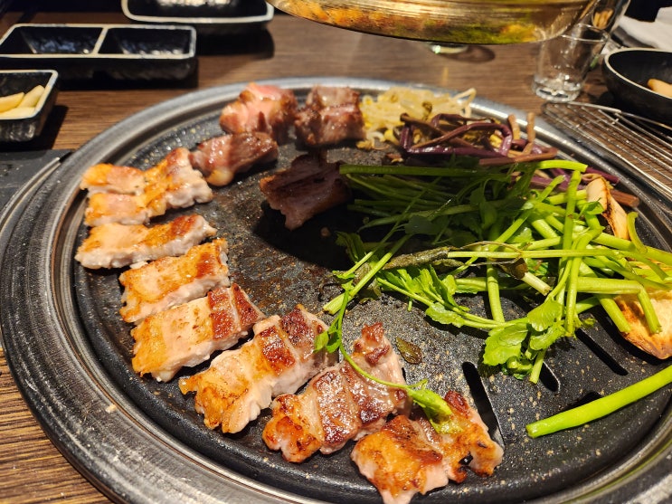 구로디지털단지 육풍 내돈내산 구워도 주고 미나리고사리도 주고 난 젓가락질만♪ 회식 고기 맛집 웨이팅 네이버 블로그