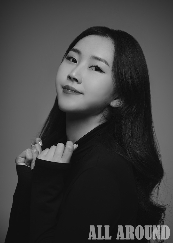 부산프로필사진 배우 흑백프로필느낌의 개인화보 잘 찍는 곳 수영 올어라운드 스튜디오 네이버 블로그