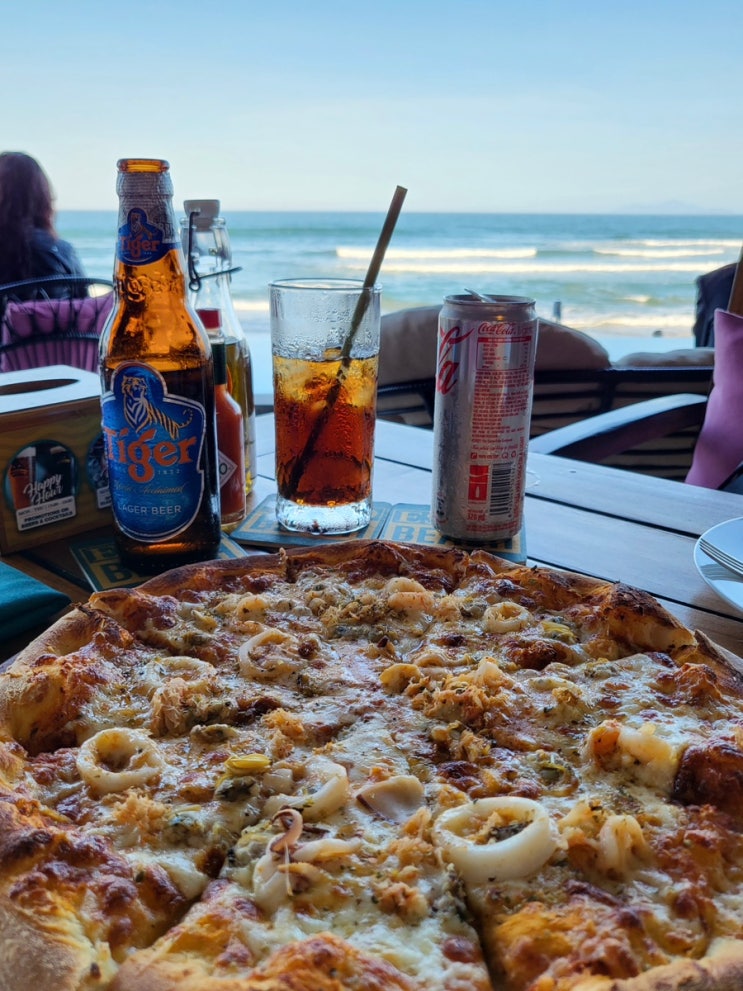 ️다낭여행 ️ 다낭 미케비치 피맥 맛집 바다뷰 맛집 Esco beach bar🌊💜 예약, 피자, 가격🍕🍻 : 네이버 블로그