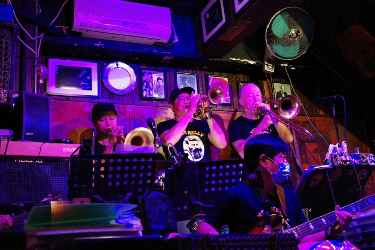 홍콩 여행 / 침사추이 라이브 재즈 공연하는 술집 네드 켈리 (Ned kelly’s last stand) : 네이버 블로그