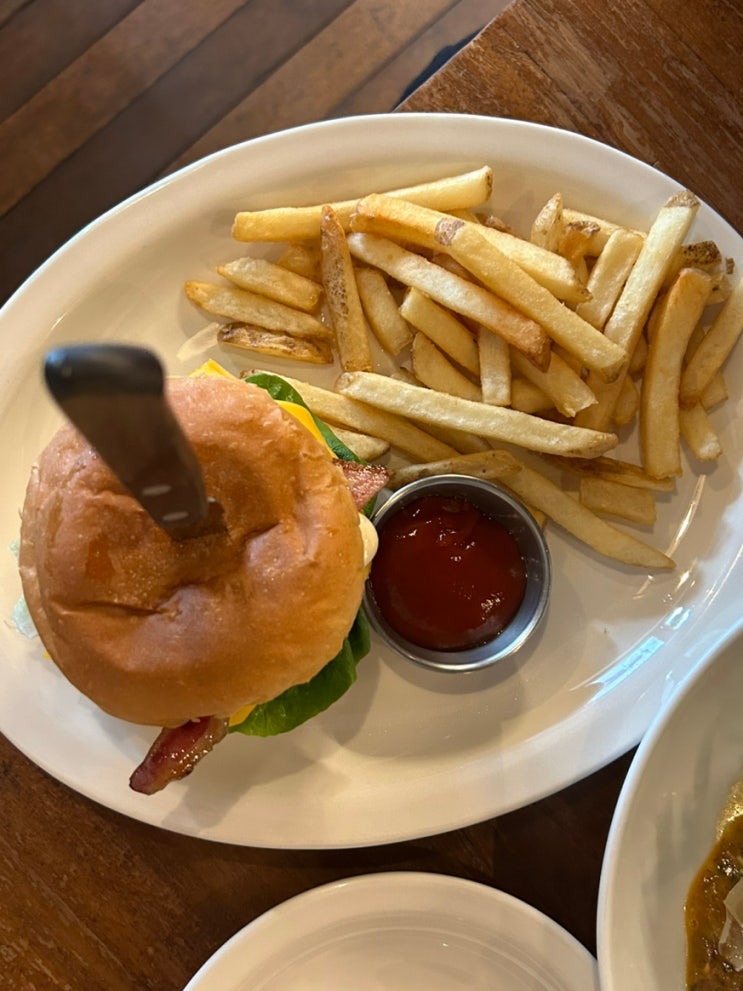 서촌 퀴진라끌레 수제버거 라구파스타 레스토랑 : 네이버 블로그