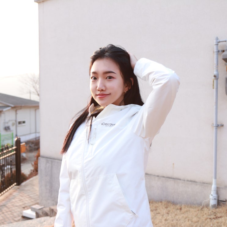 디스커버리 바람막이 화이트 고어텍스 자켓 아웃도어 패션으로 너무 예뻐 네이버 블로그