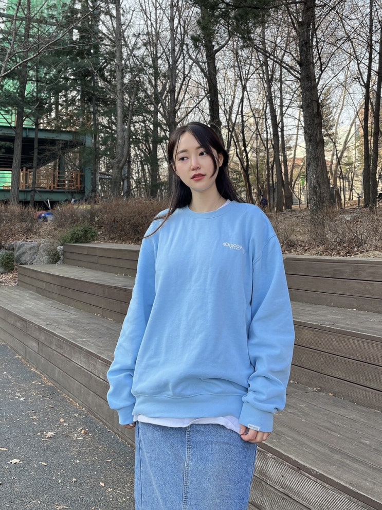 오버핏 맨투맨 추천 여성 맨투맨 봄코디는 디스커버리 바시티 맨투맨 네이버 블로그