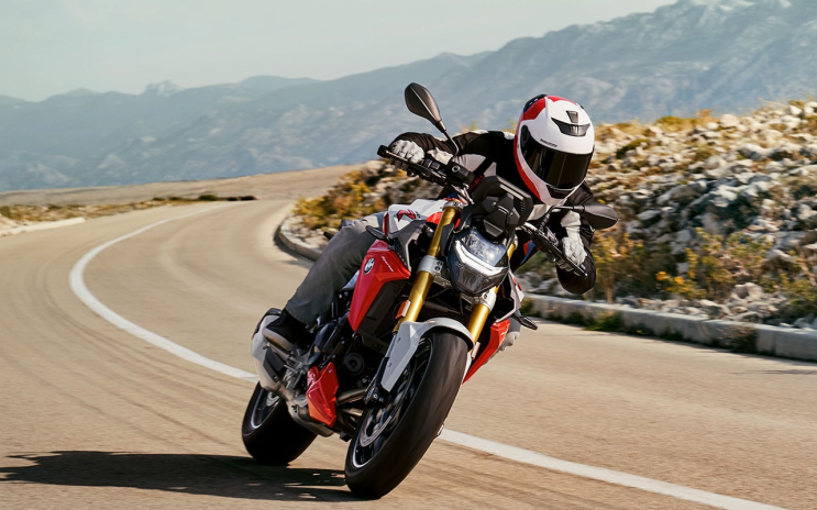 2023 BMW F900R 포토, 이제는 비운의 바이크가 아닐려나..? : 네이버 블로그