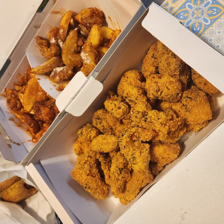 [집밥근황] ㅋㅋㅋ치킨, 소담비빔국수, etc... : 네이버 블로그