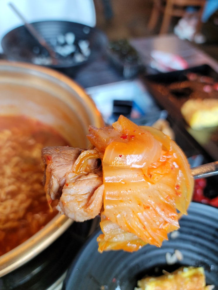 연남동 맛집 경쾌한 돼지고기 김치찌개가 맛있는 낭풍 네이버 블로그