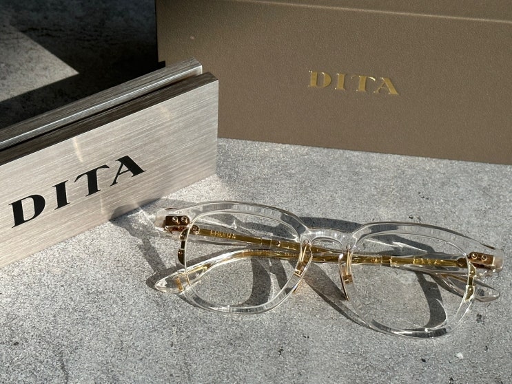 디타(DITA) 라인어스 LINEUS DTX702 코받침 클립온 뿔테 안경 : 네이버 블로그