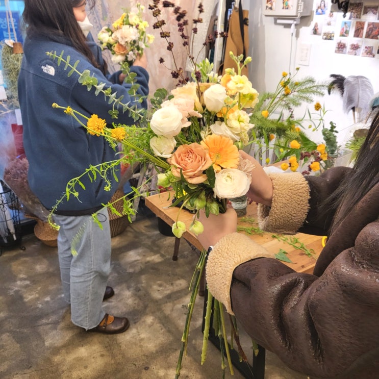 마리앙로즈 원데이클래스 플랫 꽃다발 2인 수업 수원꽃집 행궁동꽃집 경기도 플라워레슨 네이버 블로그