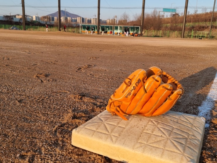 인천 계양야구장 주말야구-뉴발란스 포인트 야구화 첫개시 : 네이버 블로그