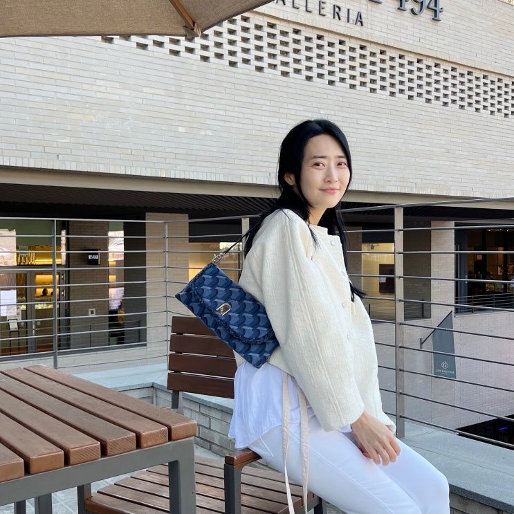 디자이너브랜드 로사케이 진스 모노그램 바게트백 효민 인스타그램 가방이네요 네이버 블로그